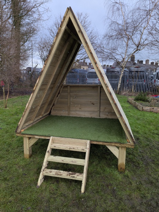 Park Primary School - Park Explorers have a new TeePee